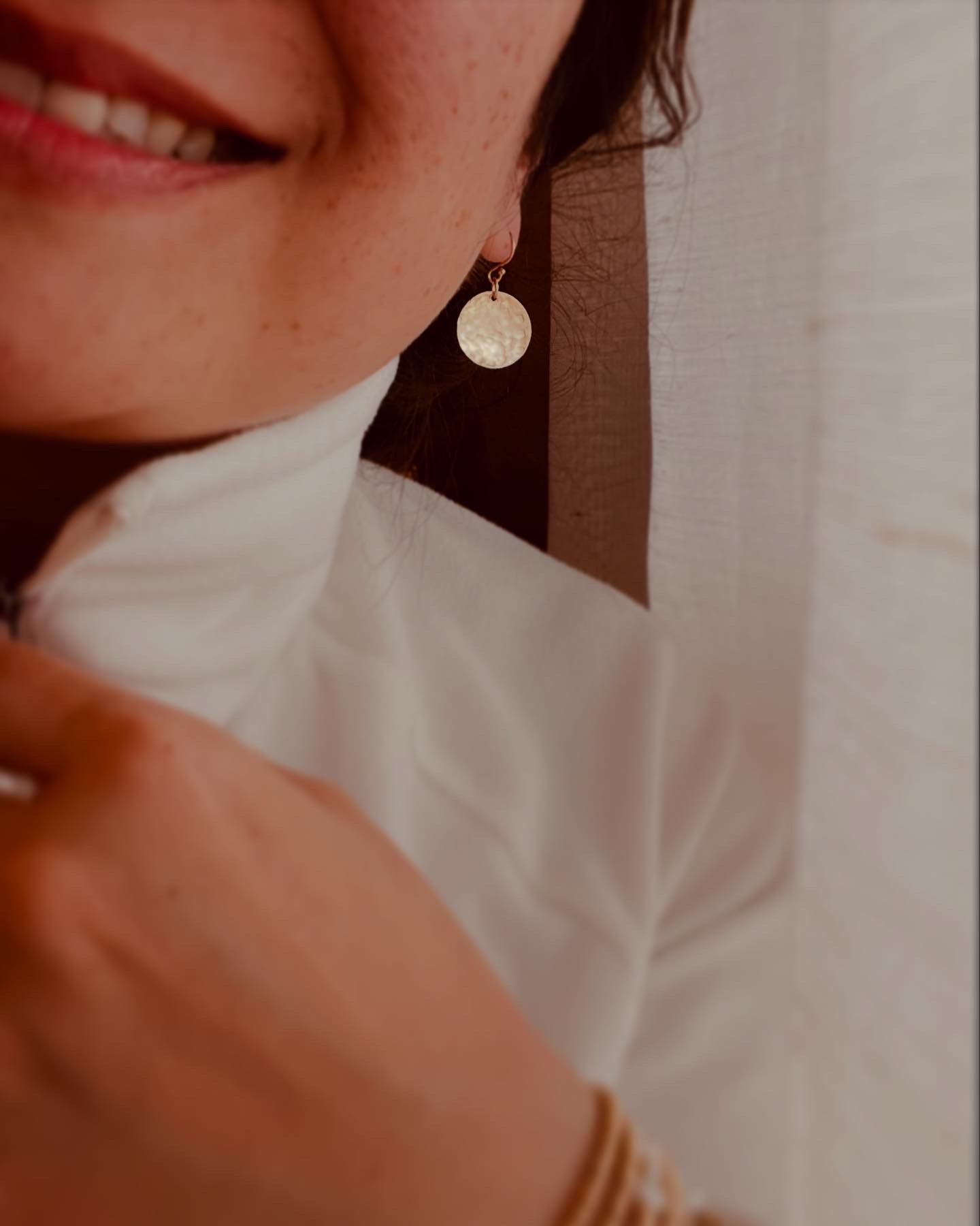 Golden Hammered Disc Earrings – Coco Wagner Design